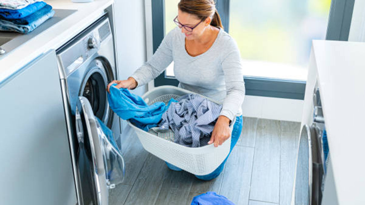 Cómo secar la ropa dentro de la casa - UnoTV