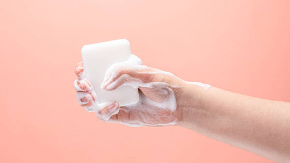 Cómo quitarle las manchas de grasa a tu ropa - UnoTV