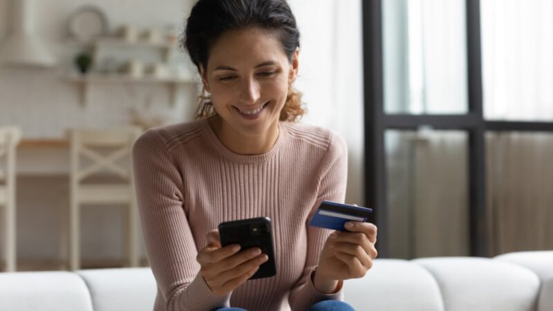 La Tarjeta de Crédito Óptima regresa intereses pagados