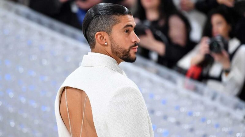 Bad Bunny enseña de más y sus fans "enloquecen" - UnoTV