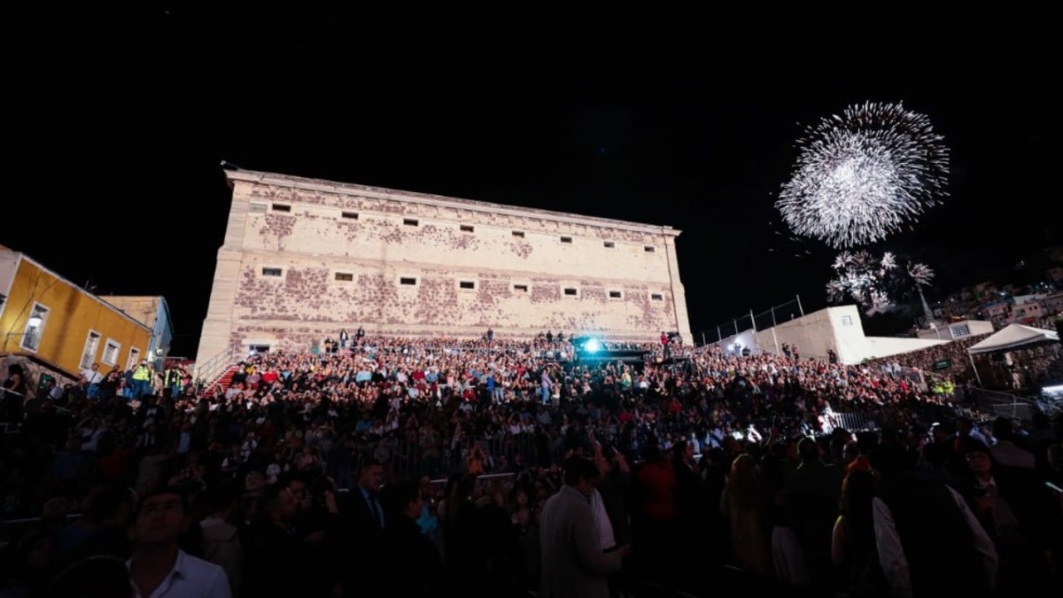 Inaugura Diego Sinhue Edición 51 del Festival Cervantino - UnoTV