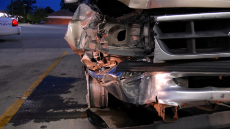 Choque en Texas de auto con camioneta deja 8 muertos - UnoTV