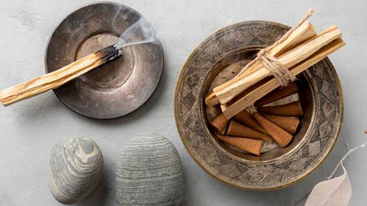 Palo santo qué es y cómo utilizarlo para alejar las malas vibras - UnoTV
