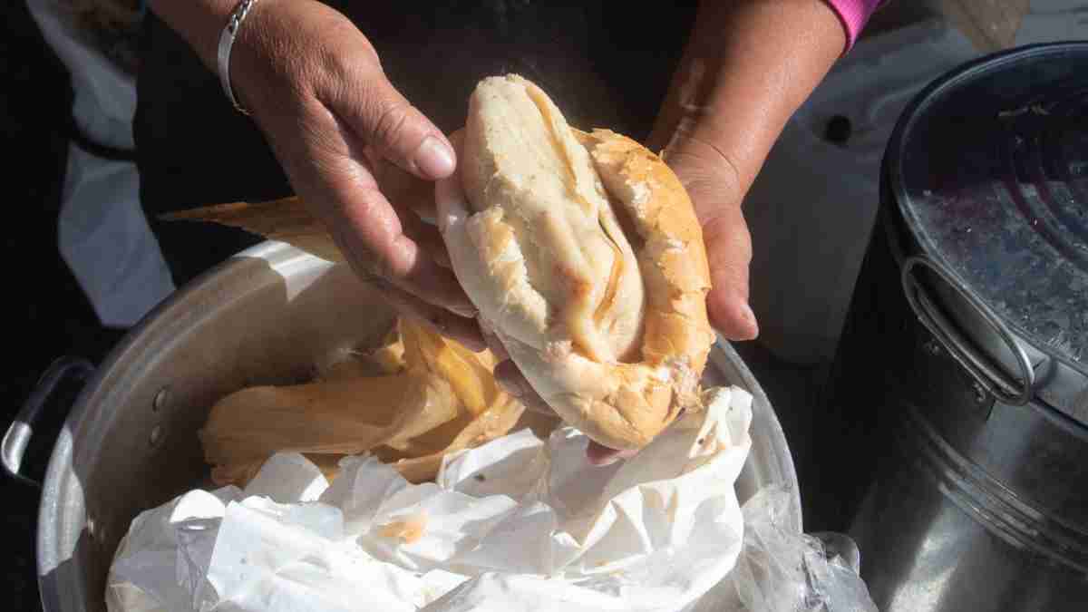 Croi-jolota: Combinación de croissant y torta de tamal o guajolota - UnoTV