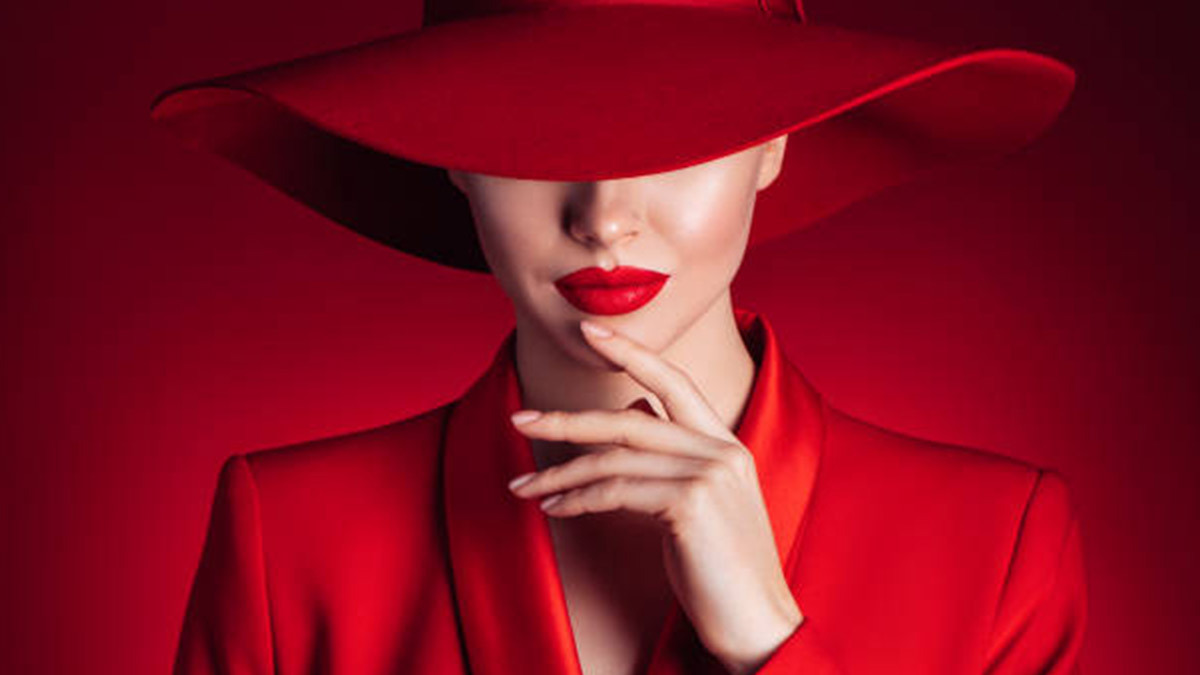 Rojo pasión: ¿cómo llevar el color de la temporada en tus outfits? - UnoTV