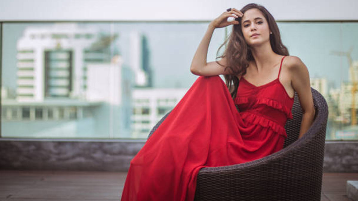 Rojo pasión: ¿cómo llevar el color de la temporada en tus outfits? - UnoTV