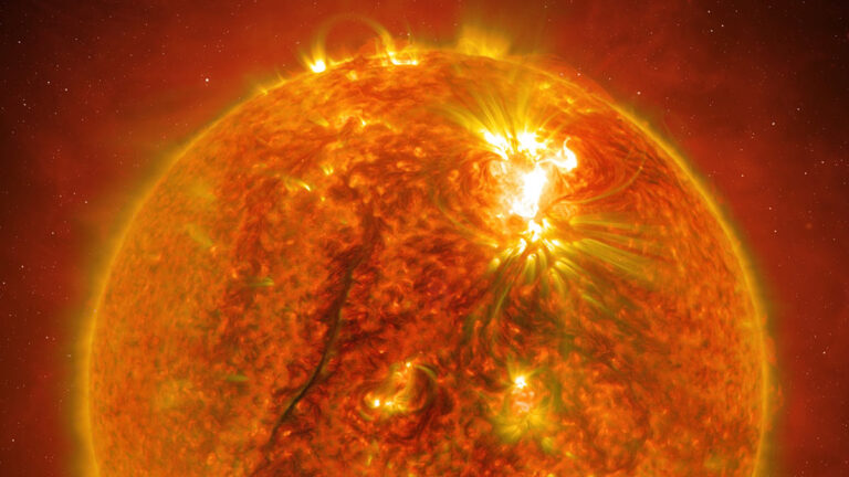 Explosiones solares podrían verse durante el eclipse total del 8 de ...