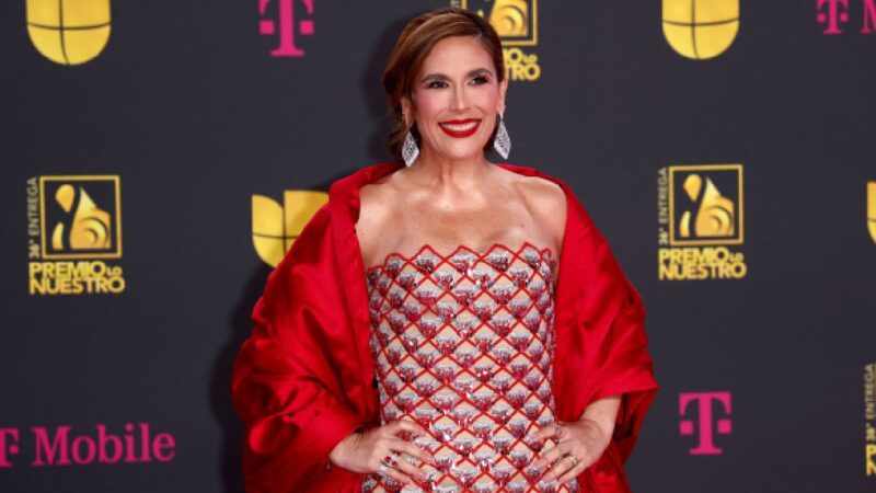 Angélica Vale canta con su papá, Raúl Vale, con ayuda de la IA - UnoTV