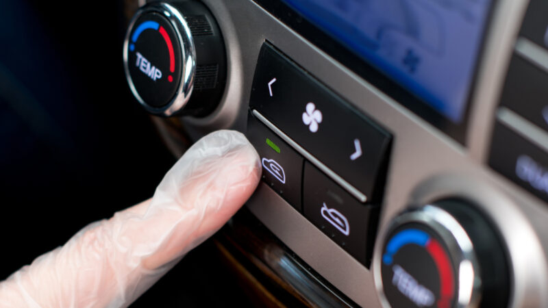 10 botones y símbolos confusos en el tablero de un coche - UnoTV