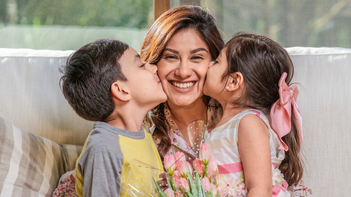 Canciones para mamá, dedica el siguiente playlist de Claro Música - UnoTV