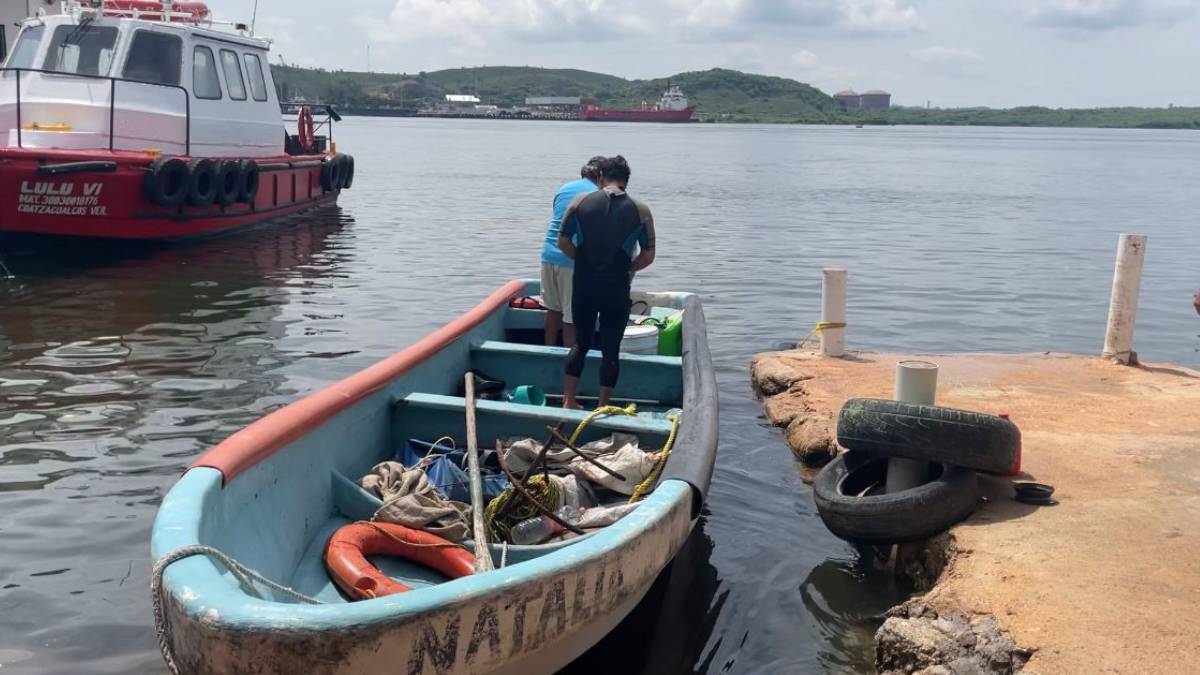 Pescadores capturan enorme cherna de 80 kilos en el Golfo de México - UnoTV
