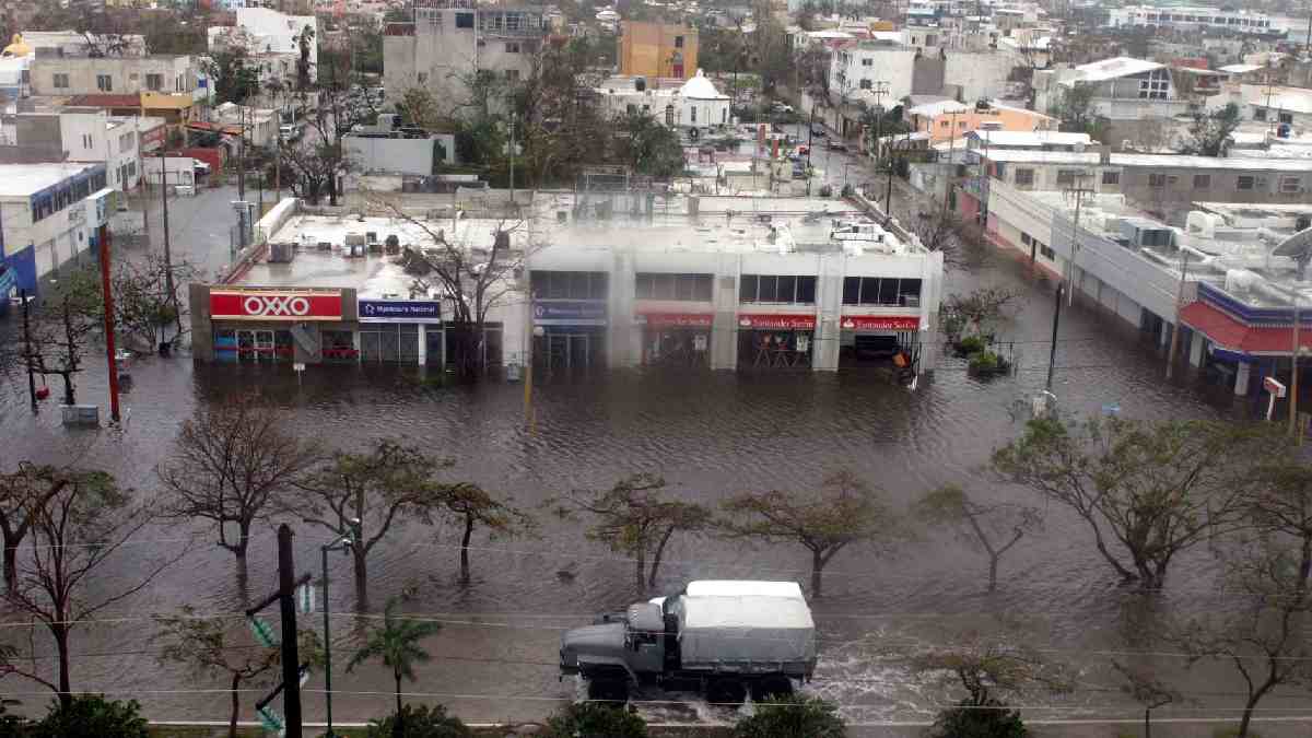 Imágenes huracán Wilma que devastó Quintana Roo en 2005 - UnoTV