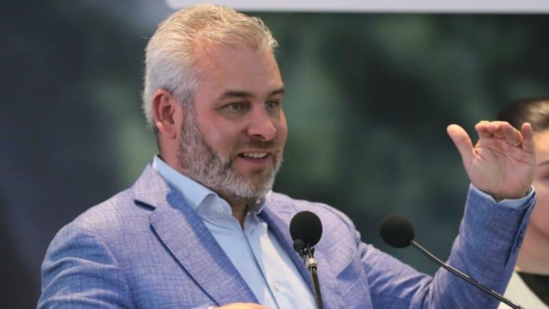 Bedolla anuncia firma del Decreto para Certificación contra la ...