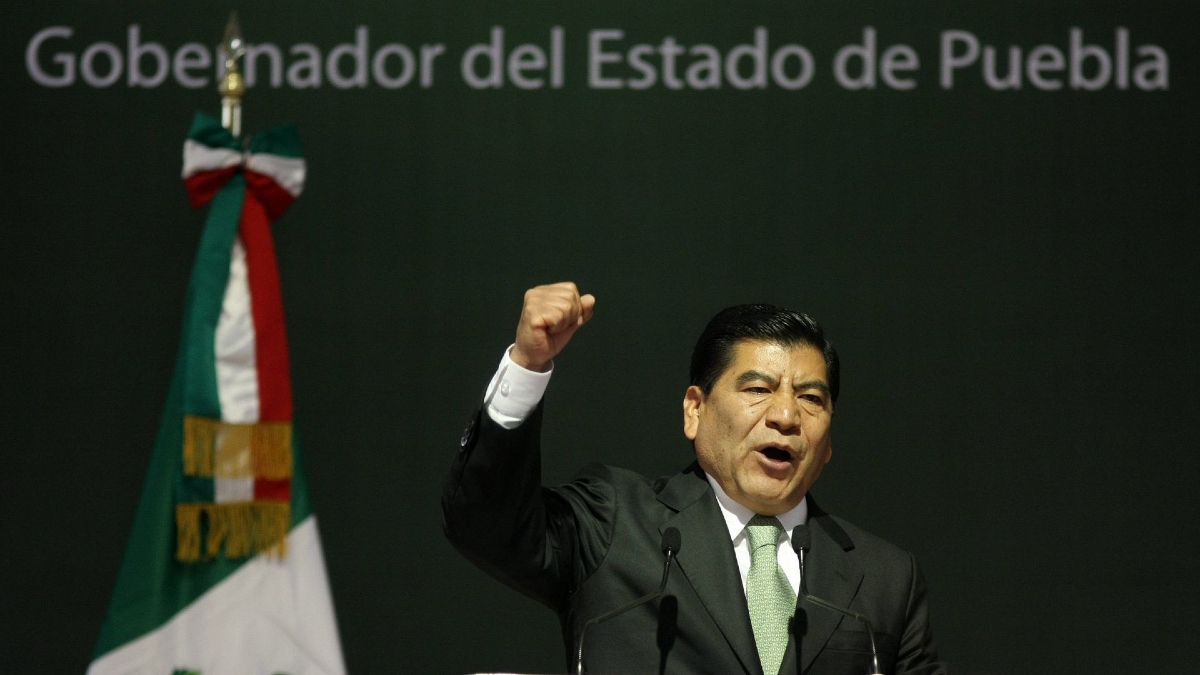 "Otro sabadazo", dice AMLO sobre prisión domiciliaria a Mario Marín- UnoTV