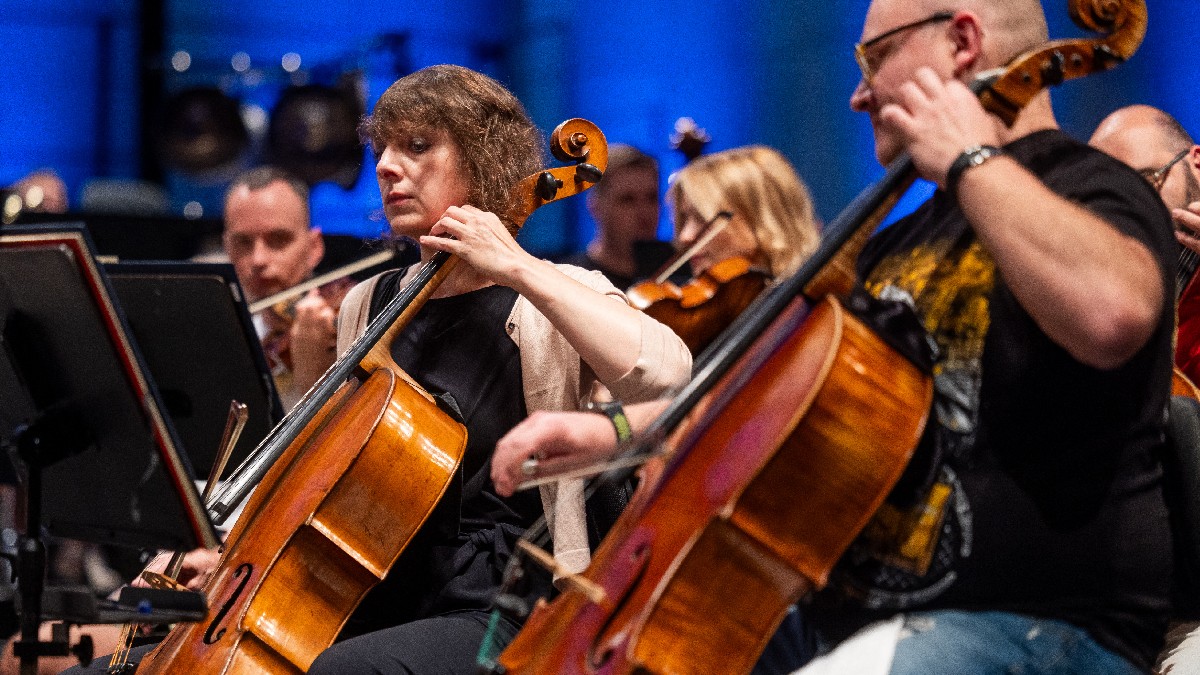 Robot dirige orquesta en Alemania - UnoTV