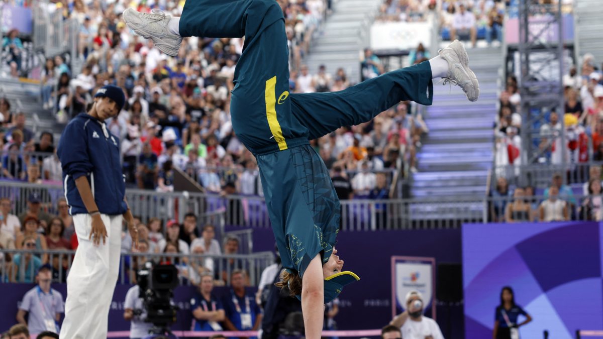 Competidora de breaking, cuyo baile en Paris se viralizó, denuncia ...