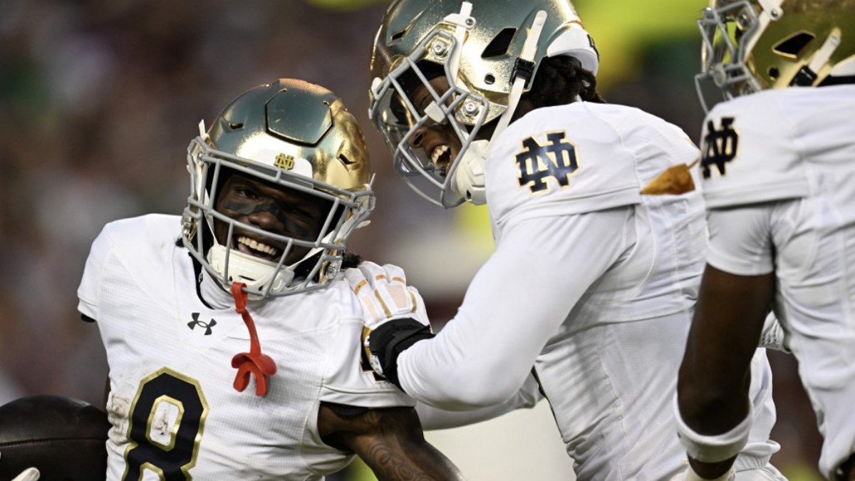 Ve los partidos de futbol colegial de Notre Dame en Claro Video - UnoTV