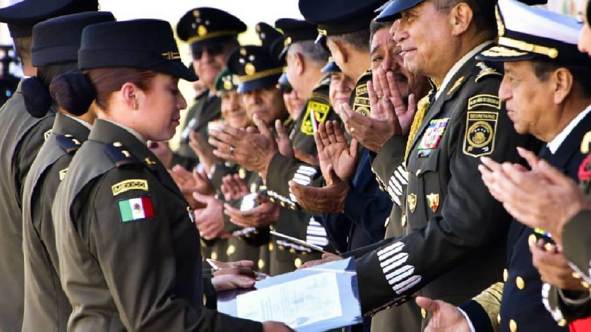 Mujeres se abren paso en el Heroico Colegio Militar - UnoTV