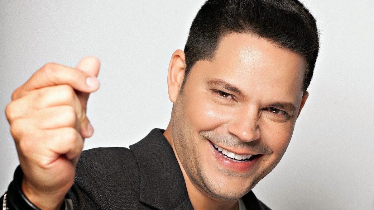 Entrevista: Rey Ruiz, el salsero cubano que conquista al mundo con su ...