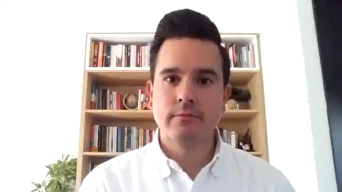 Gustavo Macalpin, conductor de TV despedido en vivo, denuncia violencia ...