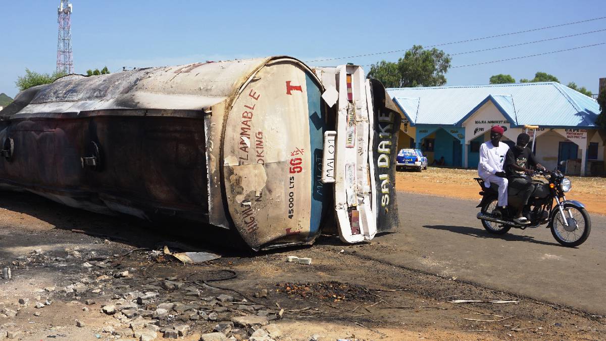 Casi 150 muertos en Nigeria tras explosión de camión de combustible- UnoTV