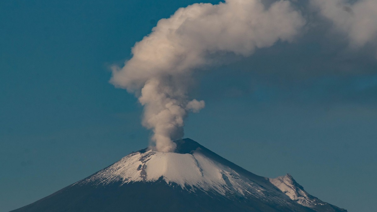 Volcán Popocatépetl forma un corazón con enorme fumarola - UnoTV