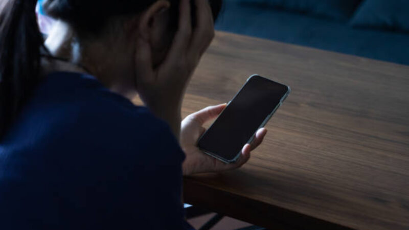 Acoso digital, ¿qué pasos debes seguir cuando eres víctima? - UnoTV