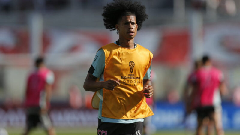 Muere Marco Angulo, futbolista ecuatoriano, a un mes de accidente de ...