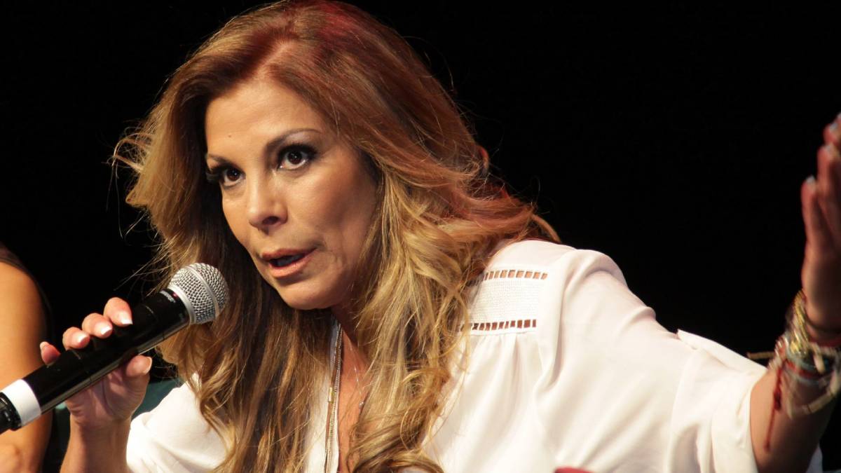 Muere José Juan Hernández Fernández, cantante y papá de Mimí, de Flans ...