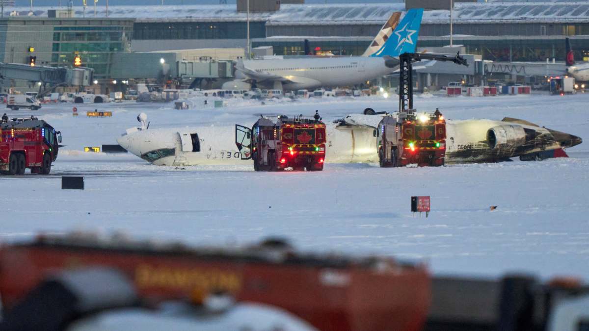 Revelan nuevo video de accidente de avión en Toronto: momento en que ...