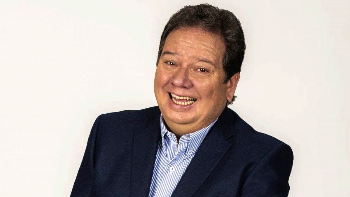 El Coque le entra a los corridos y defiende la música regional - UnoTV