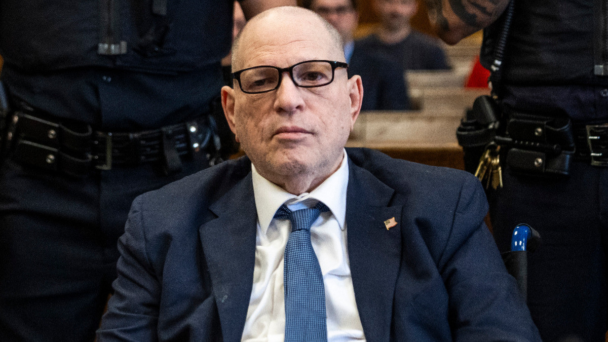 Harvey Weinstein vuelve a juicio en Nueva York tras la anulación de su primera condena - UnoTV