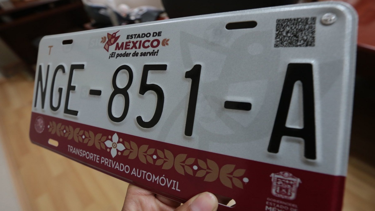 Qué Información Debes Poner En Una Placa De Identificación