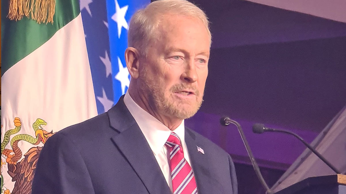 Ronald Johnson celebra en México el 249 aniversario de la independencia ...