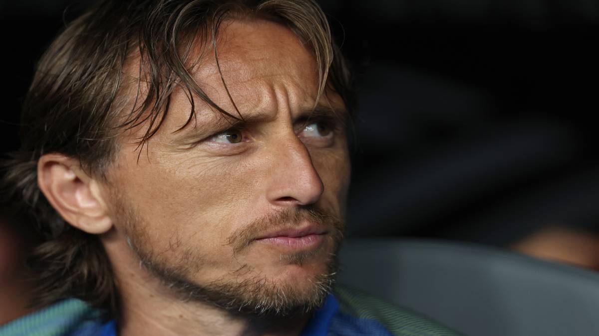 Modric llega al Milan y será compañero de Santi Gimenez; así lo ...