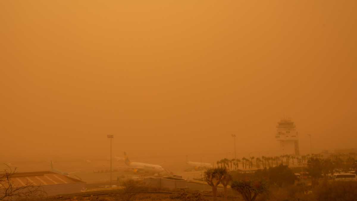 Videos captan tormenta de arena en Ica, Perú - UnoTV