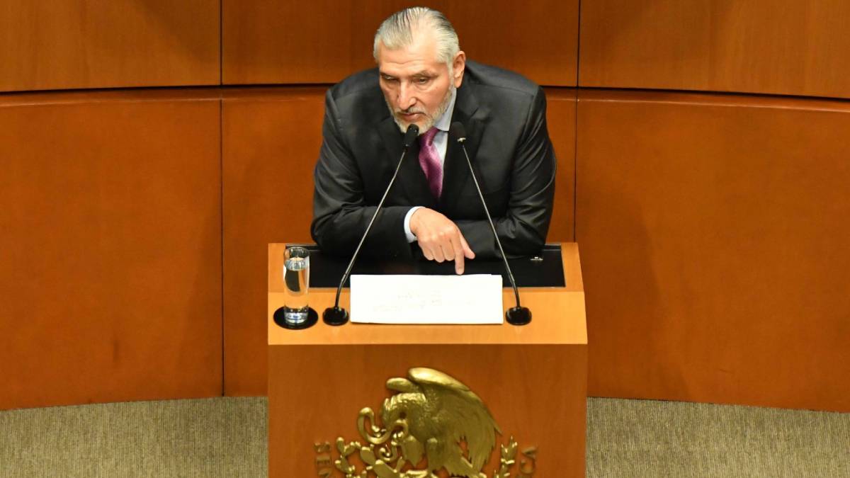 Presentan solicitud de juicio político contra Adán Augusto López en San Lázaro - UnoTV