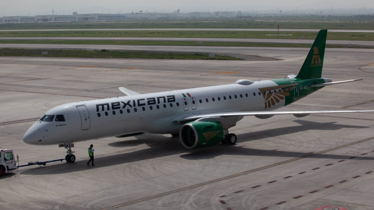 Mexicana realiza su primer vuelo comercial con los aviones Embraer - UnoTV